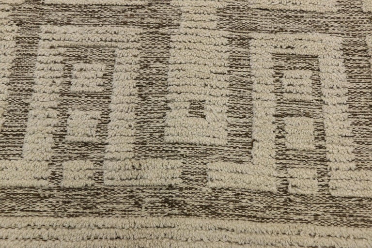 New Contemporary High-Low Geometric Area Rug with Modern Style For Sale ...