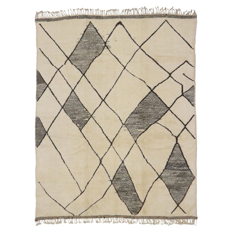 New Contemporary Moroccan Rug, Authentic Berber Carpet For Sale at 1stDibs