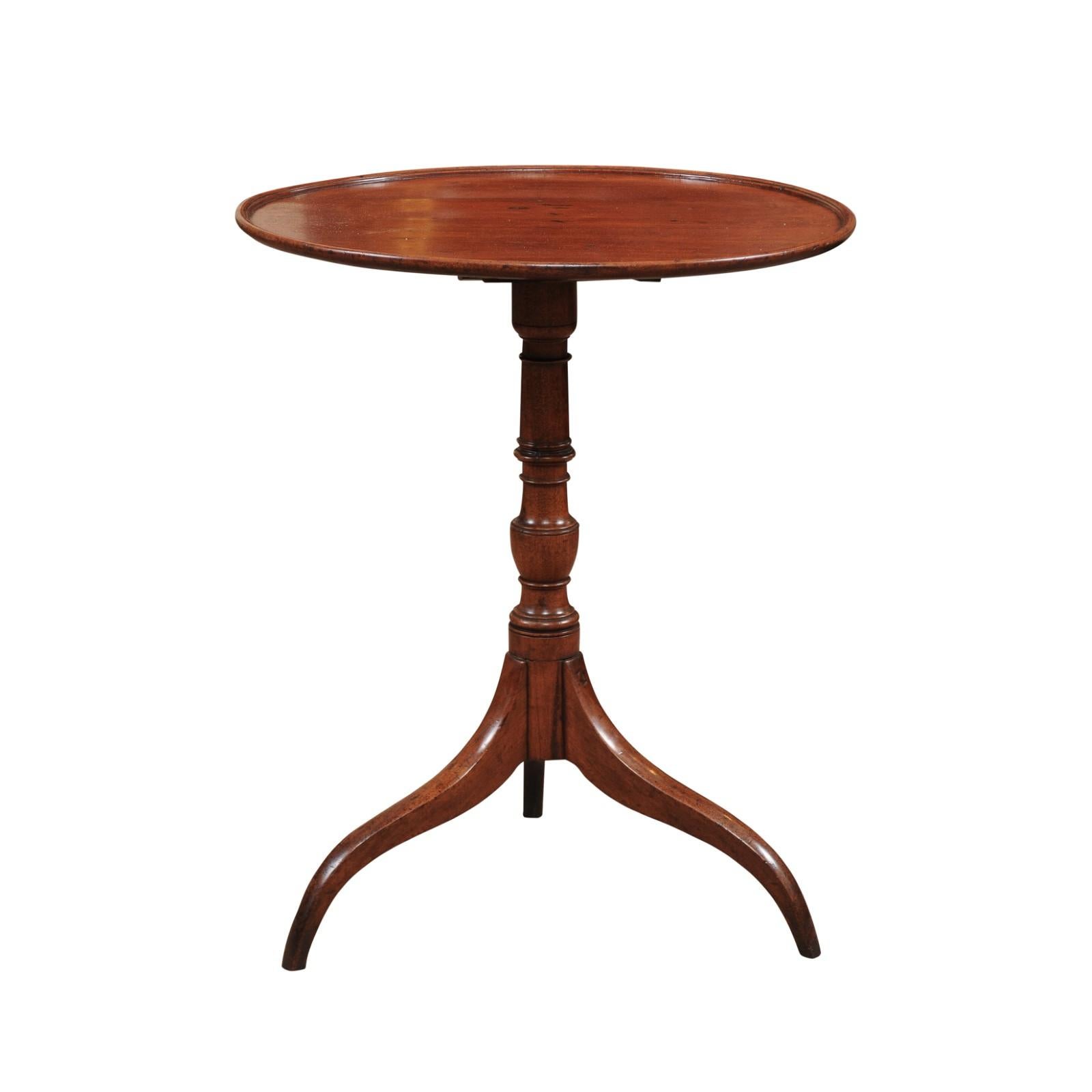 New England Federal Candle Stand Table in Walnut, Early 19th Century at ...