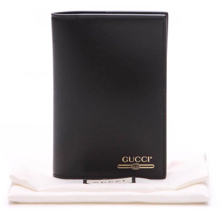 NEW Gucci Black Printed Logo Leather Passport Case Wallet For Sale at ...
