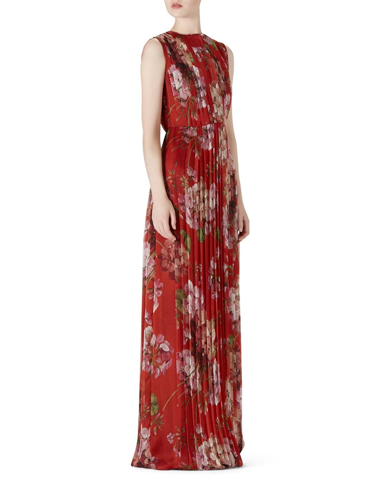 New Gucci Geranium Print Silk Plisse Long Dress Gown It. 40 at 1stDibs