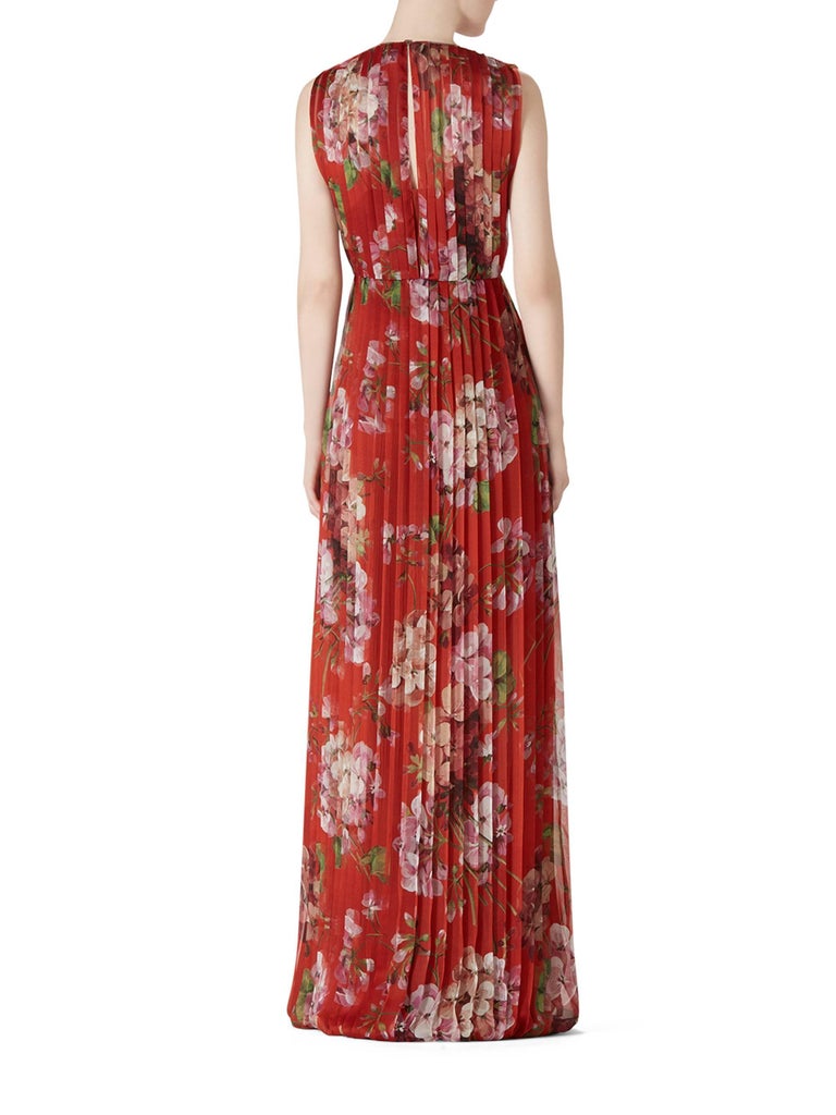 New Gucci Geranium Print Silk Plisse Long Dress Gown It. 40 at 1stDibs