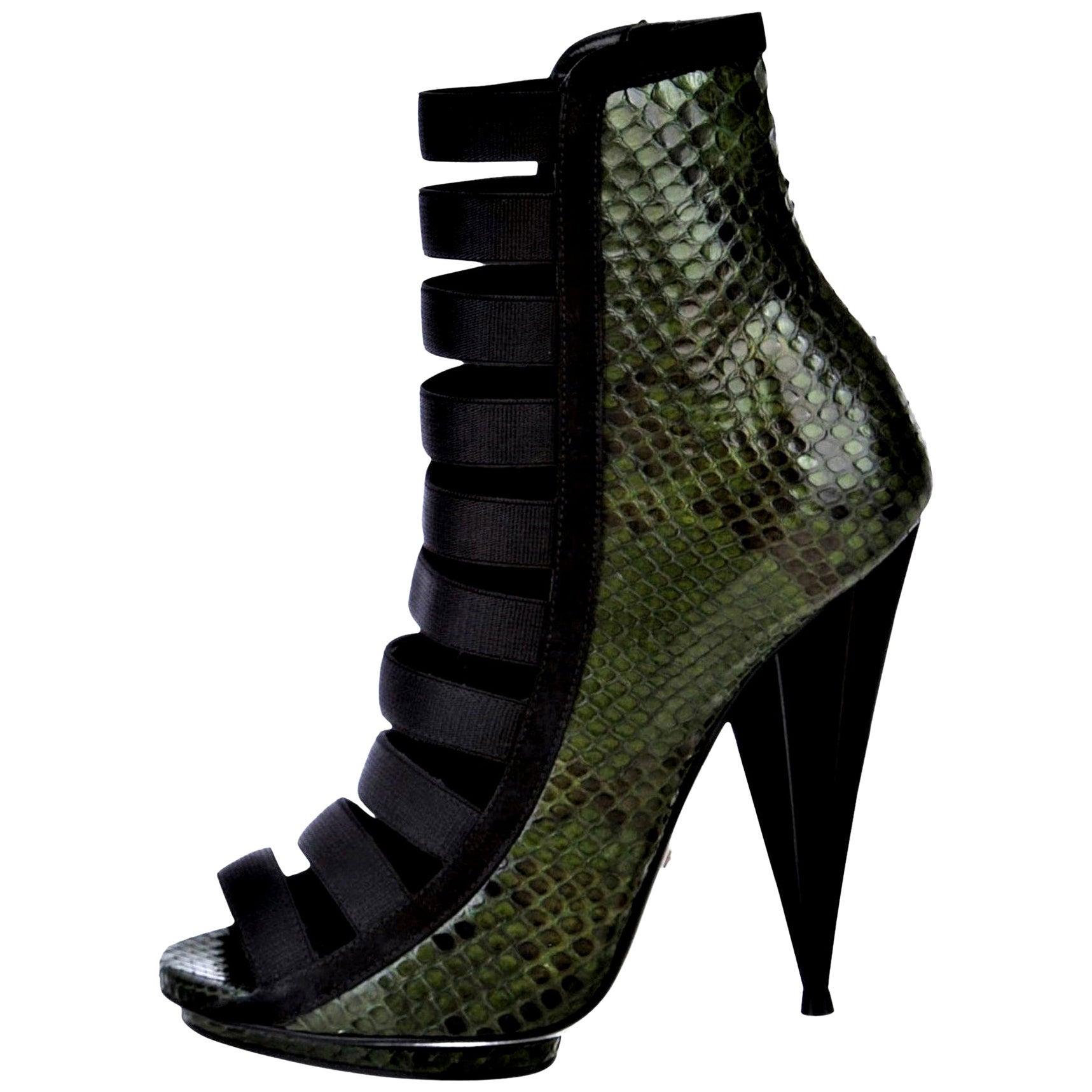 Gucci Canvas Wooden Mules For Sale at 1stDibs