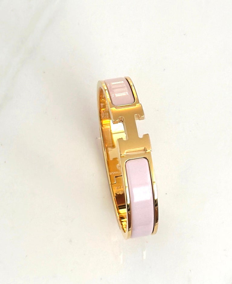 New Hermes Clic Clac H Bracelet Rose Cendeur GM Yellow Gold Hardware GM For Sale at 1stDibs