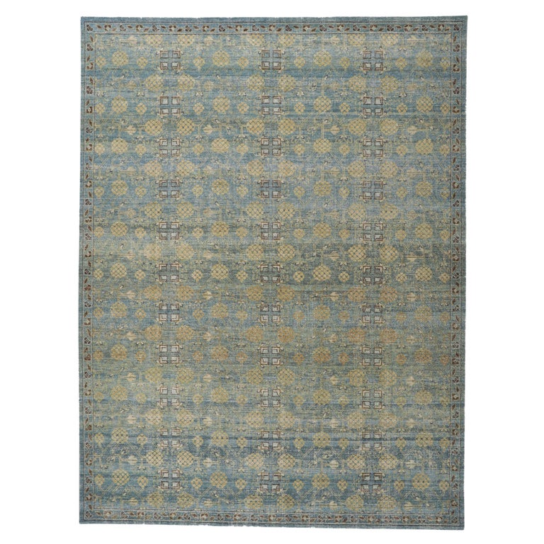 New Modern Distressed Rug with Vintage Style For Sale at 1stDibs