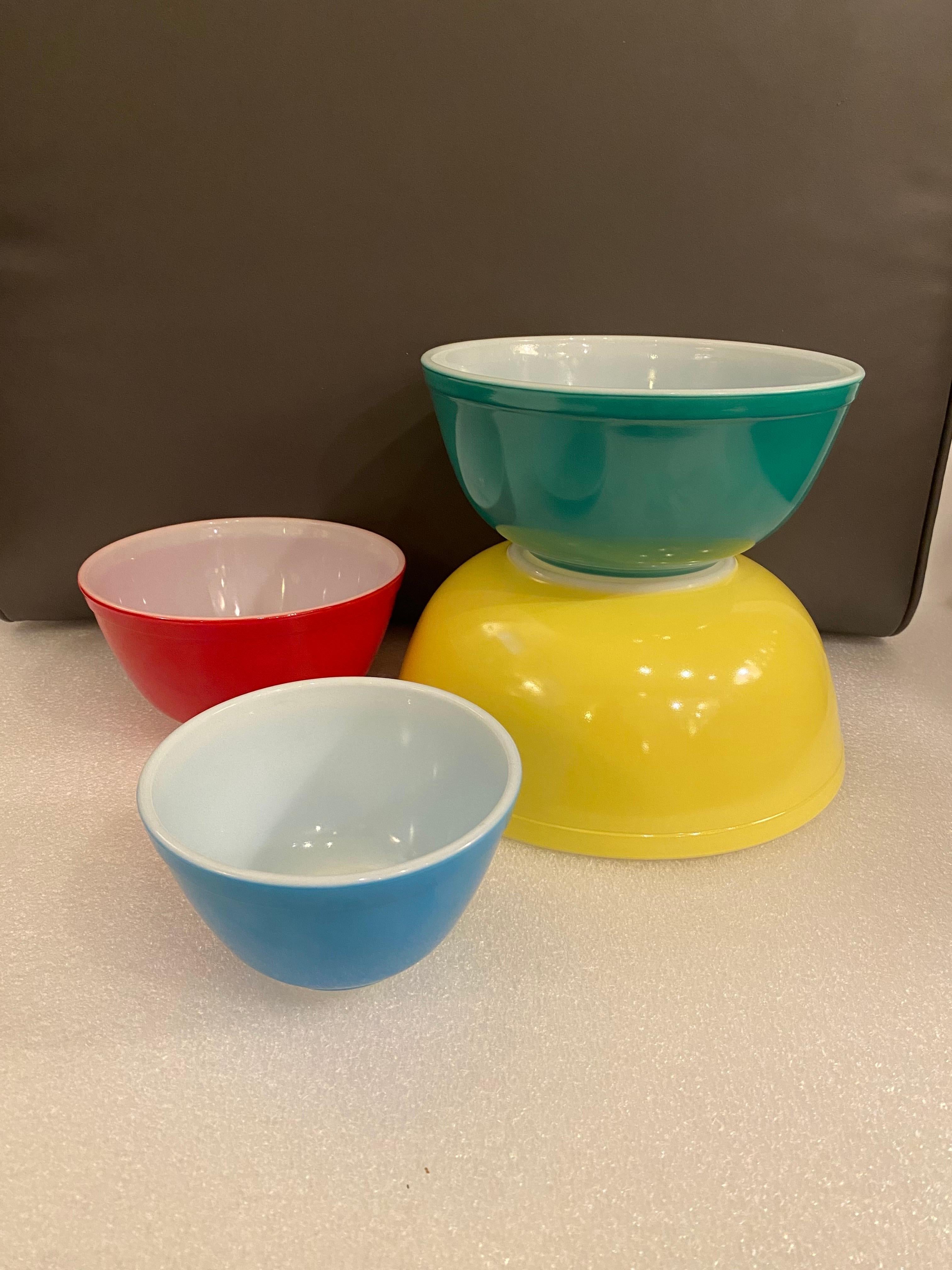 New Old Stock Pyrex Primary Color Bowl Set For Sale at 1stDibs