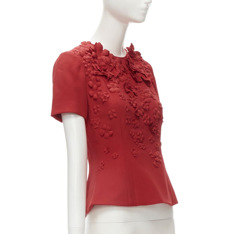 new OSCAR DE LA RENTA red viscose 3D flower petal applique peplum top ...