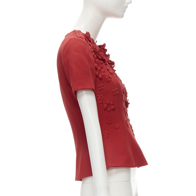 new OSCAR DE LA RENTA red viscose 3D flower petal applique peplum top ...