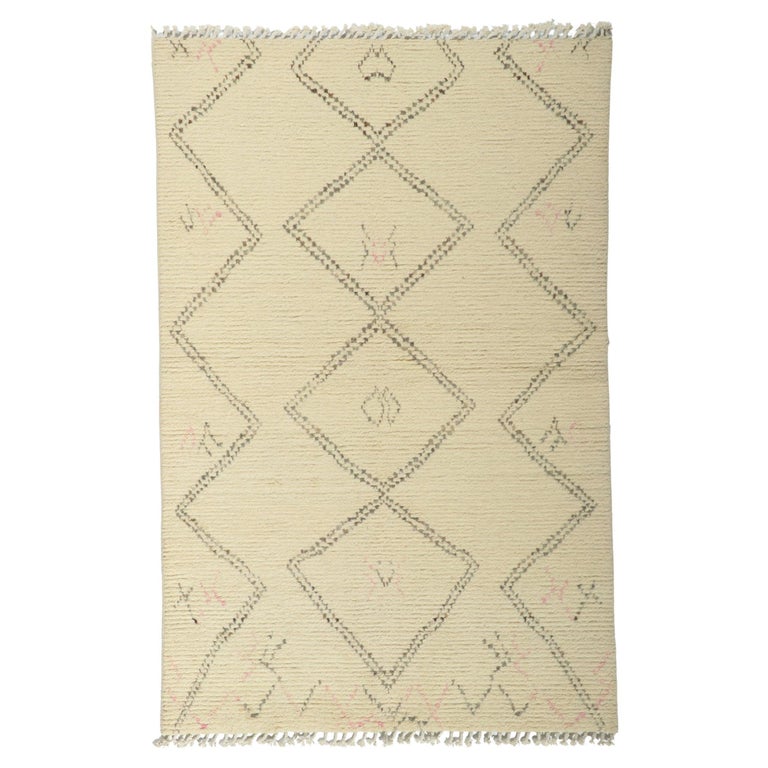 Nouveau tapis tribal marocain En vente sur 1stDibs
