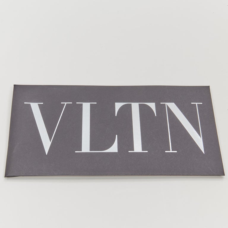 new VALENTINO VLTN black box logo stripe white cotton socks For Sale at ...
