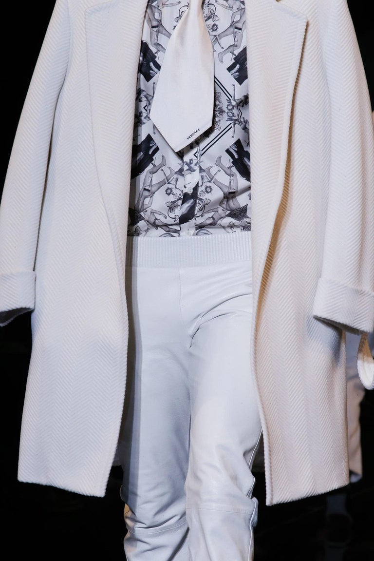 New Versace 100% Silk 90-s Print Lounge Suit for Men For Sale at ...