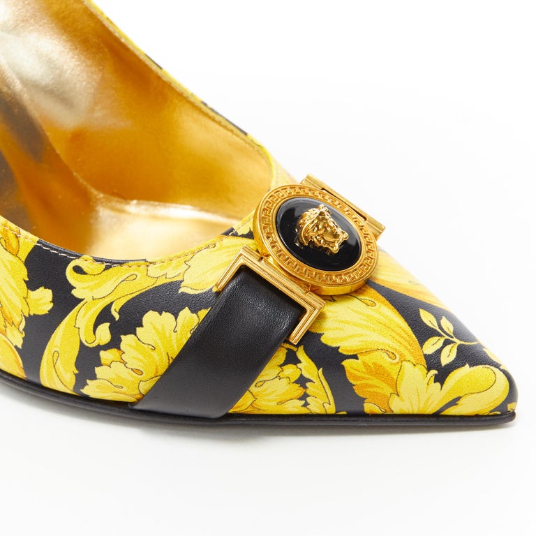 new VERSACE 1992 Tribute Baroque Hibiscus barocco Medusa leather pump ...