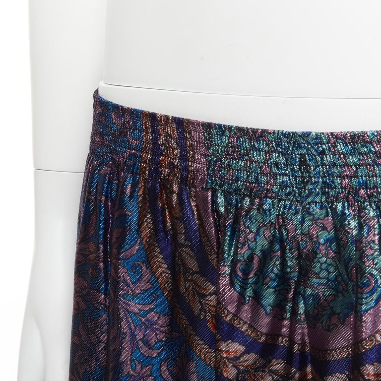 new VERSACE 2020 Runway metallic lurex Barocco purple summer shorts ...