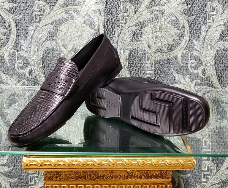 New VERSACE BLACK SNAKE PRINT LEATHER GREEK KEY PATTERN 42 - 9 For Sale ...