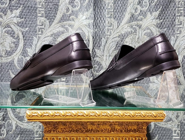 New VERSACE BLACK SNAKE PRINT LEATHER GREEK KEY PATTERN 42 - 9 For Sale ...