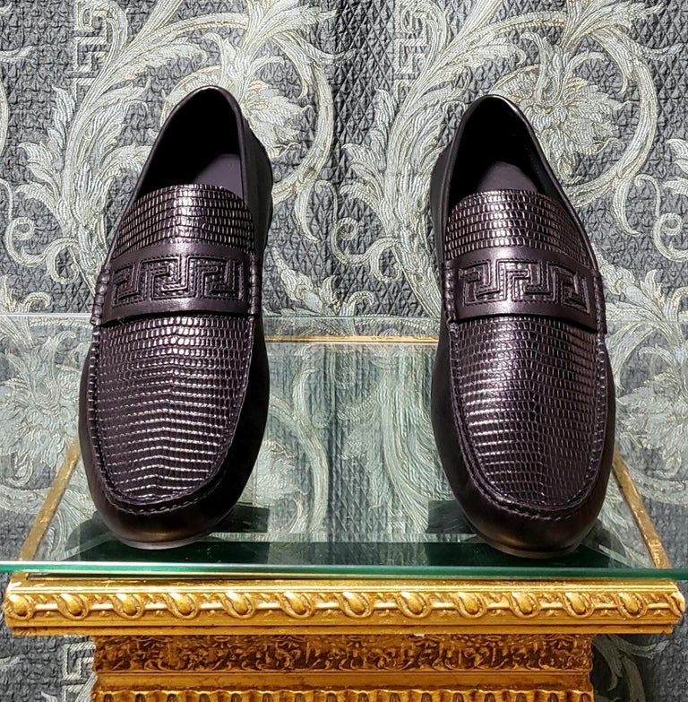 New VERSACE BLACK SNAKE PRINT LEATHER GREEK KEY PATTERN 42 - 9 For Sale ...