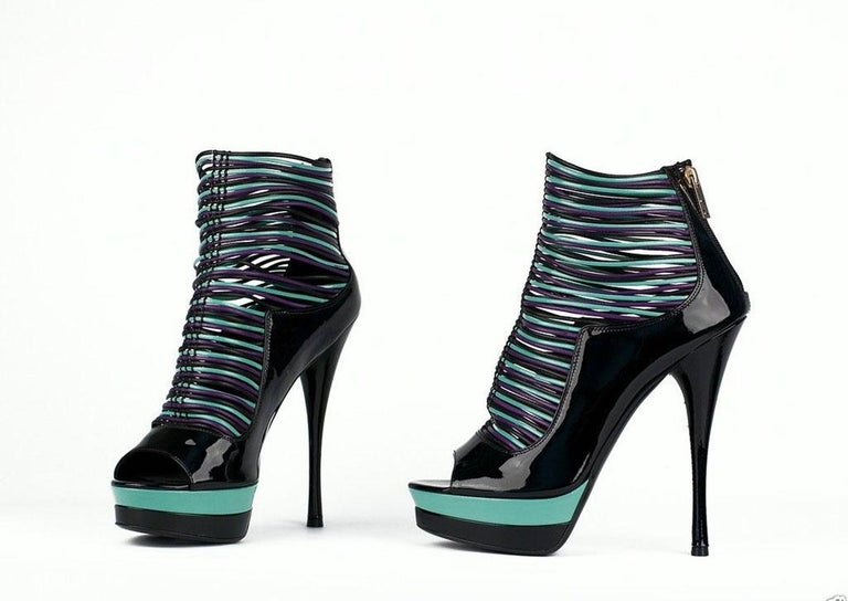 New VERSACE Cage Patent Leather Open Toe Platform Ankle Boots Sz 40 ...