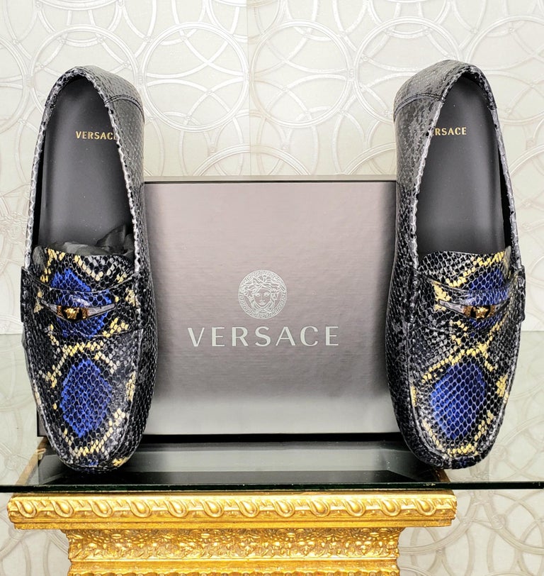 New VERSACE PYTHON PRINT LEATHER LOAFERS 42.5 - 9.5 at 1stDibs