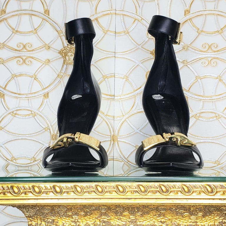 New VERSACE VERSUS BLACK LEATHER ANTHONY VACCARELLO EDITION SANDALS 41 ...