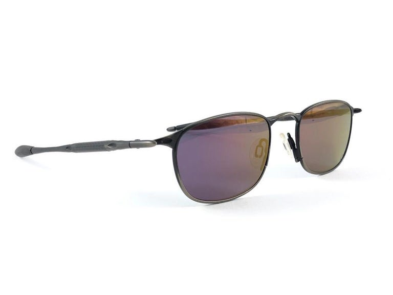 New Vintage Oakley 00 Square Black Powder Red Iridium Lens 2001