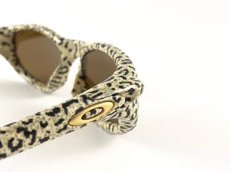 New Vintage Oakley Four Cheetah Gold Iridium 2000 Sunglasses at 1stDibs