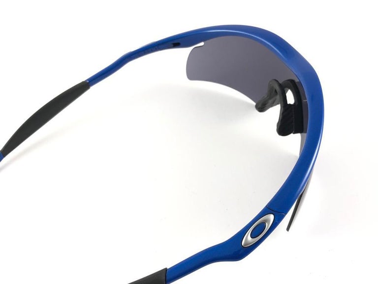 New Vintage Oakley M Frame Blue Iridium Lens 1999 Sunglasses For Sale At 1stdibs