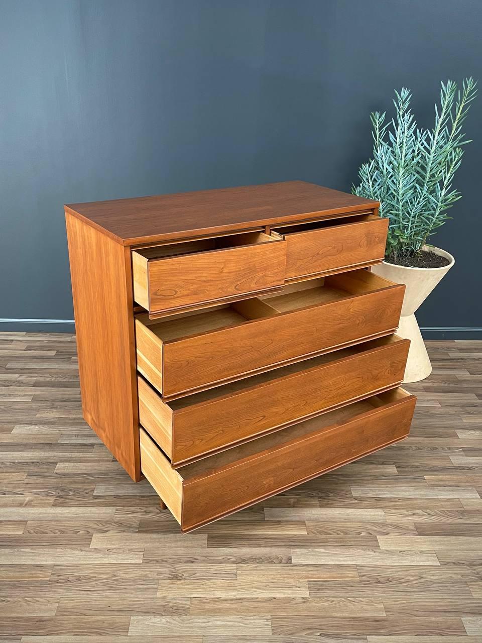 Neu lackiert Mid Century Modern Highboy Kommode