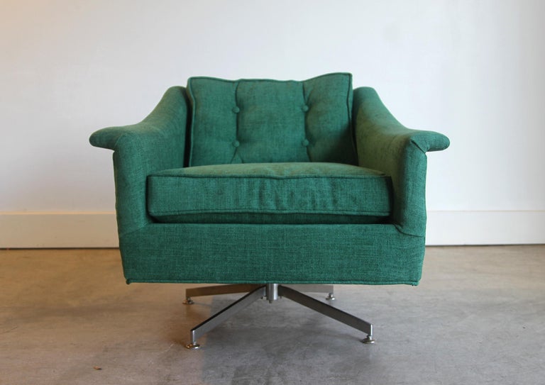Newly Upholstered Green Swivel Lounge Chair For Sale at 1stDibs