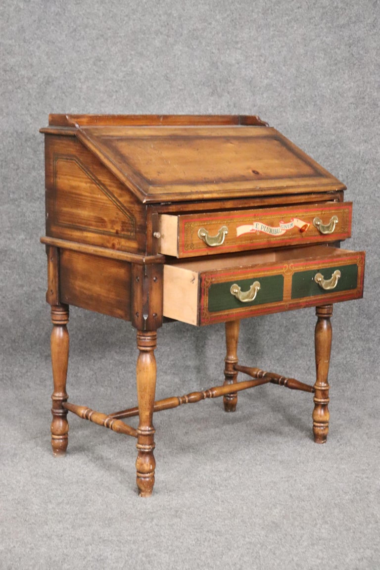 Nice Americana Style Colonial Desk at 1stDibs