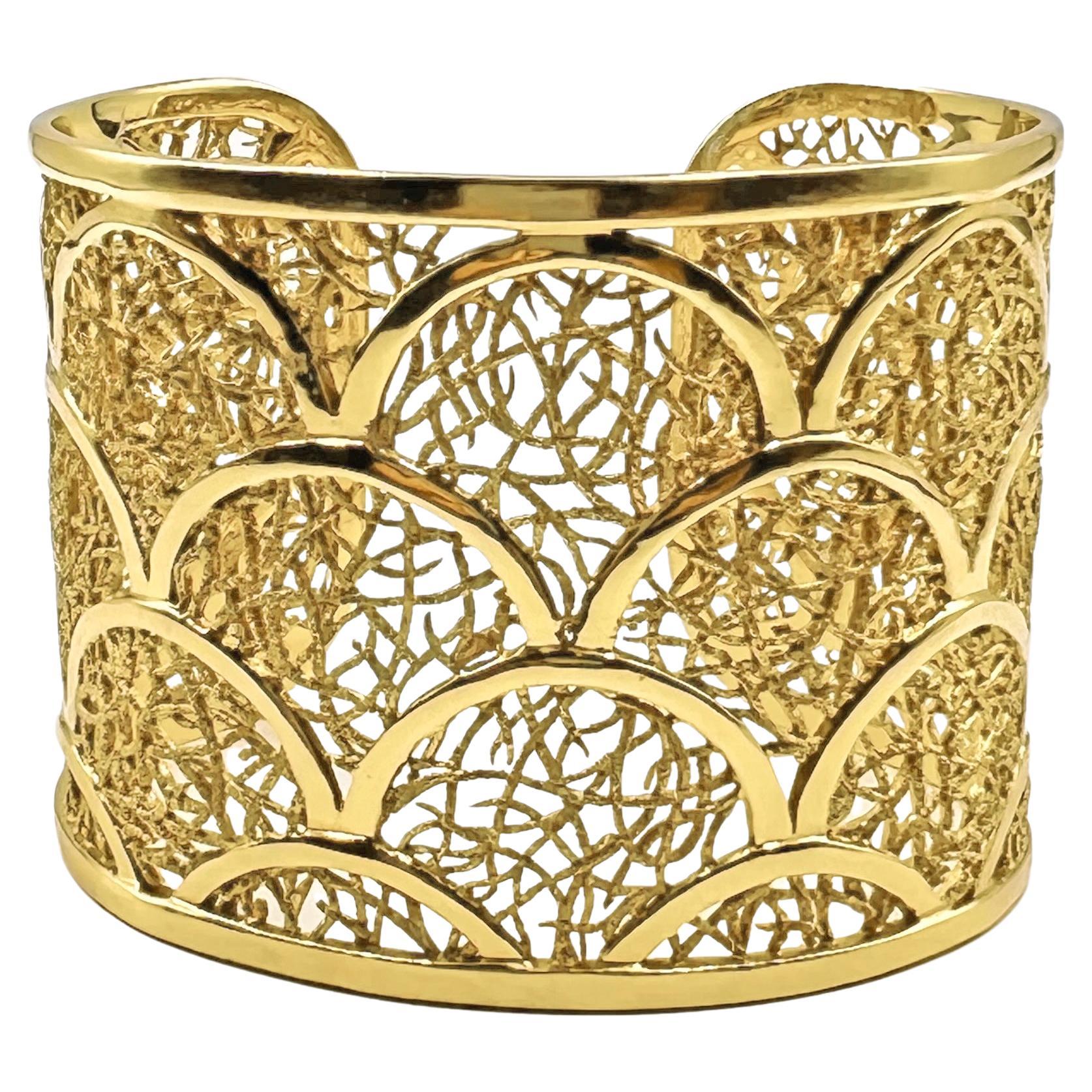 Nicholas Varney 18k Gold Porto Nuevo Cuff Bracelet For Sale at 1stDibs