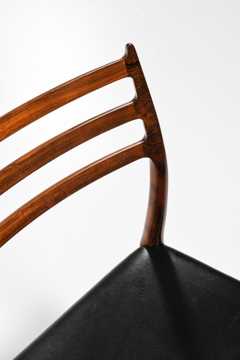 Niels O. Møller Dining Chairs Model 78 Produced by J.L Møllers ...