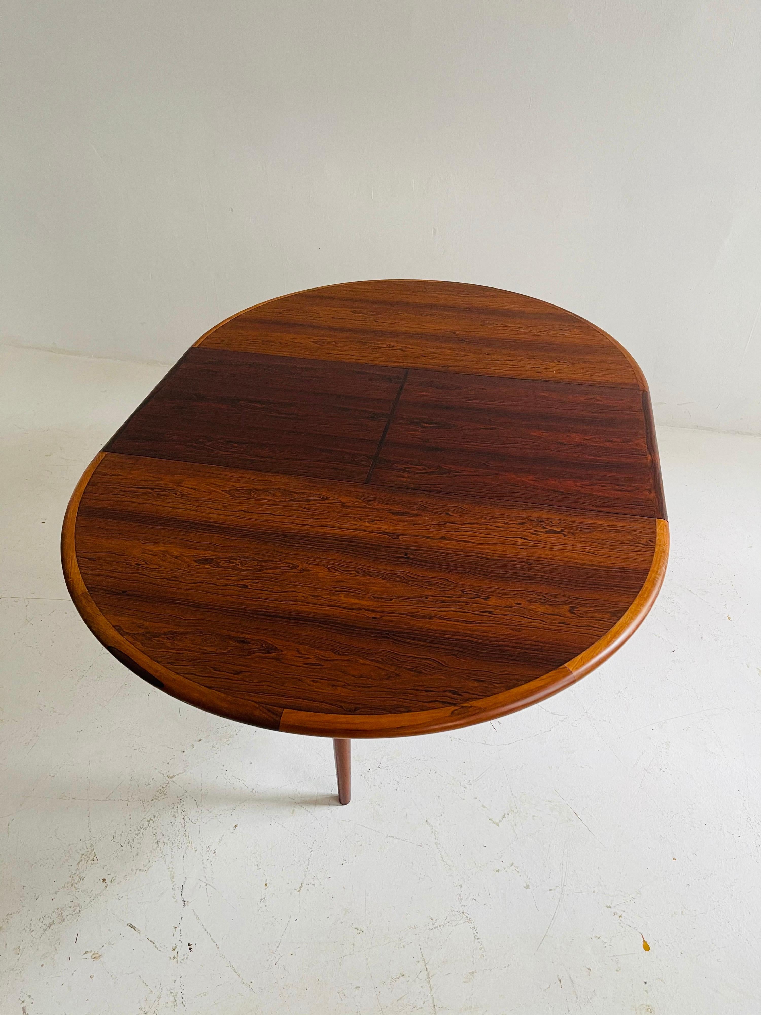 Niels O. Møller Dining Table Set with Six Møller Chairs No. 77 Made in ...