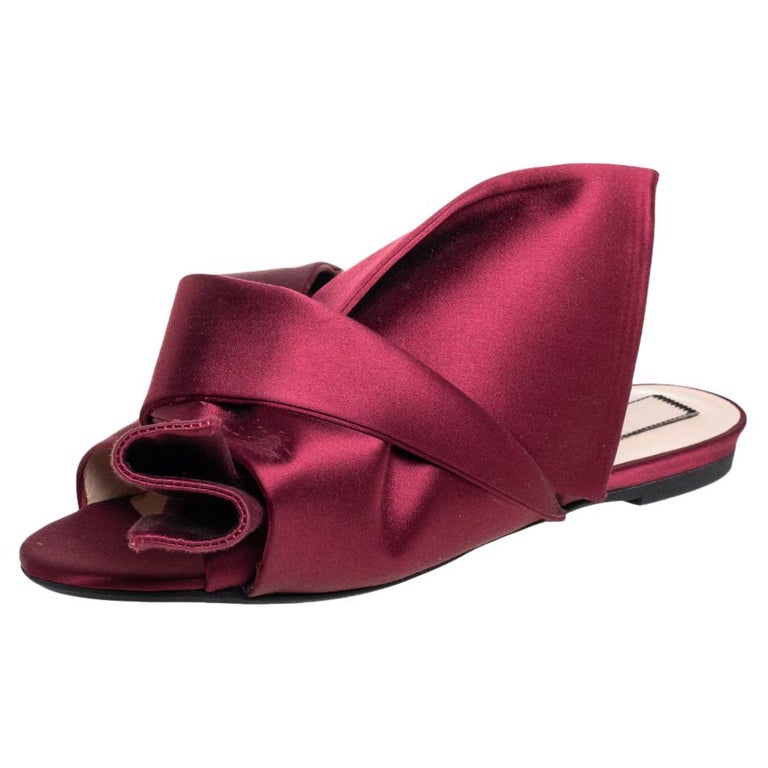 Nº21 Burgundy Satin Knot Flat Slides Size 39 at 1stDibs