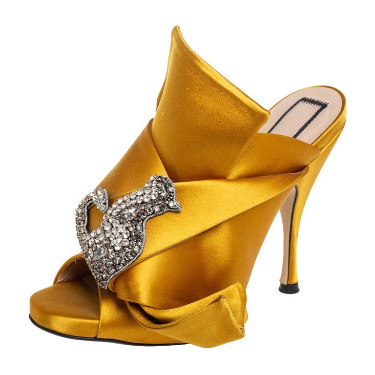 Nº21 Yellow Satin Crystal Embellished Knot Mules Size 36.5 at 1stDibs