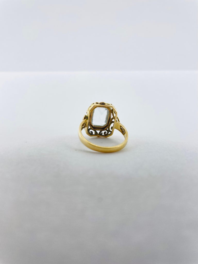 Noble 14k Gold Cocktail Ring with Aquarine For Sale at 1stDibs
