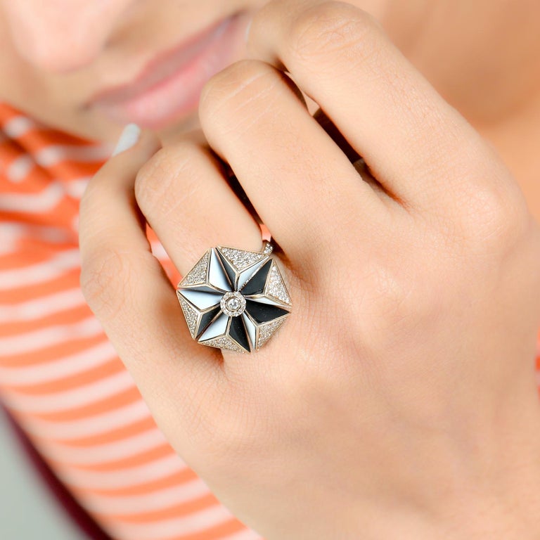 Noble Star 18k Rose Gold Ring with Open Concept in Black and White ...