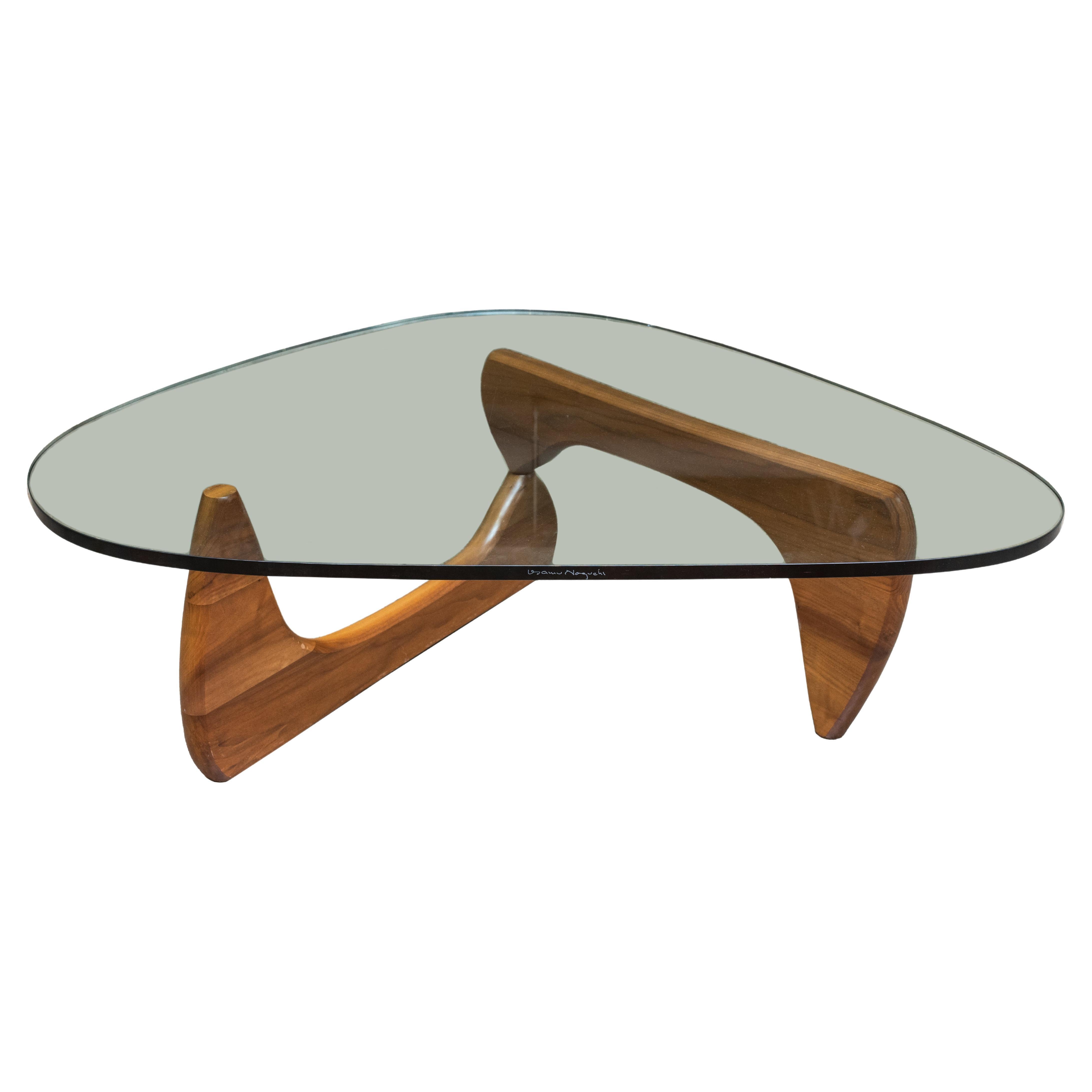 Isamu Noguchi Tables - 13 For Sale at 1stDibs | authentic noguchi ...