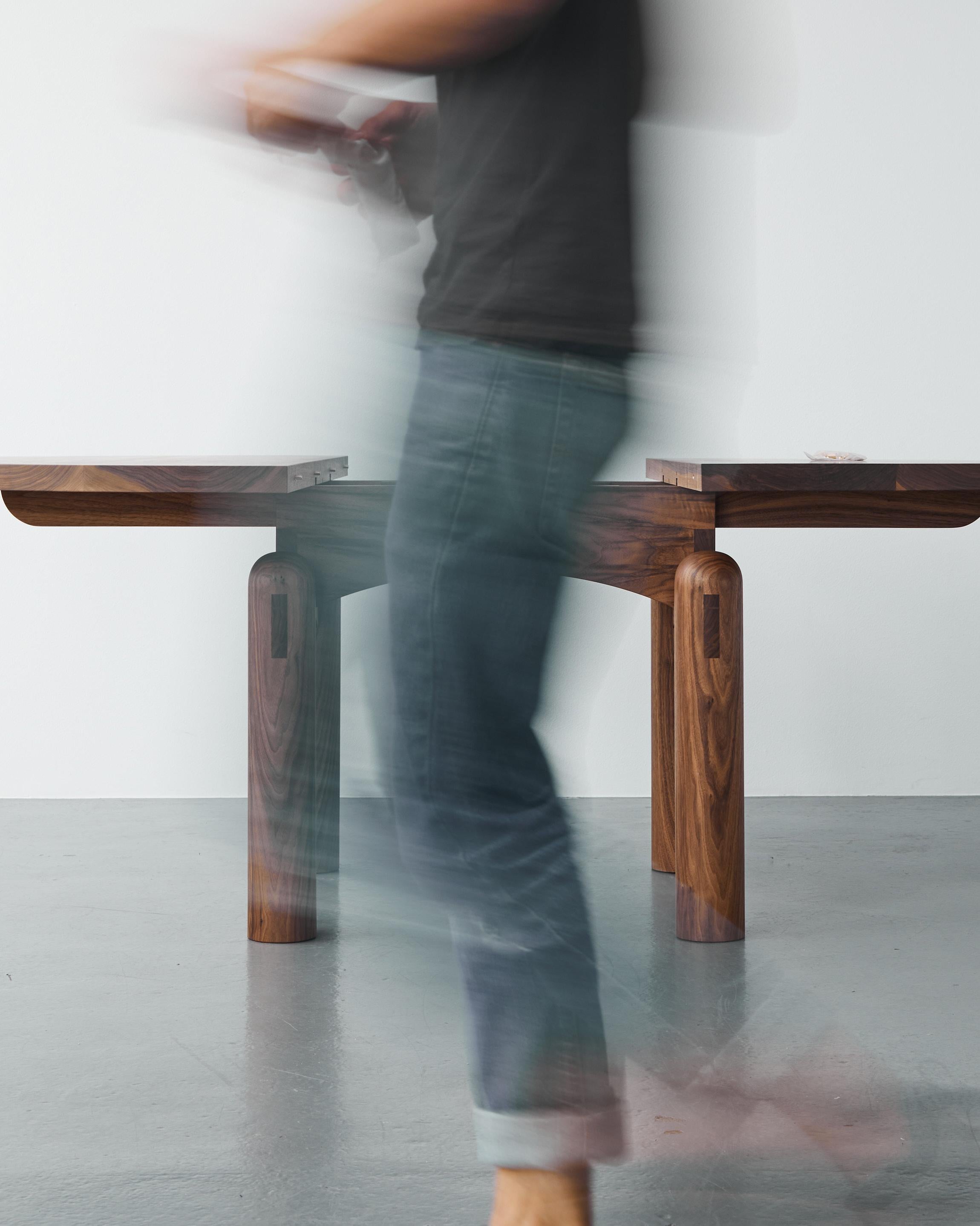 Nora Dining Table - extendable For Sale at 1stDibs