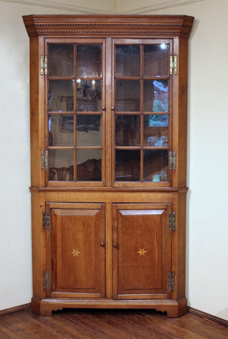 North Carolina Reynolds Family Corner Cabinet, with Cherry and Walnut ...