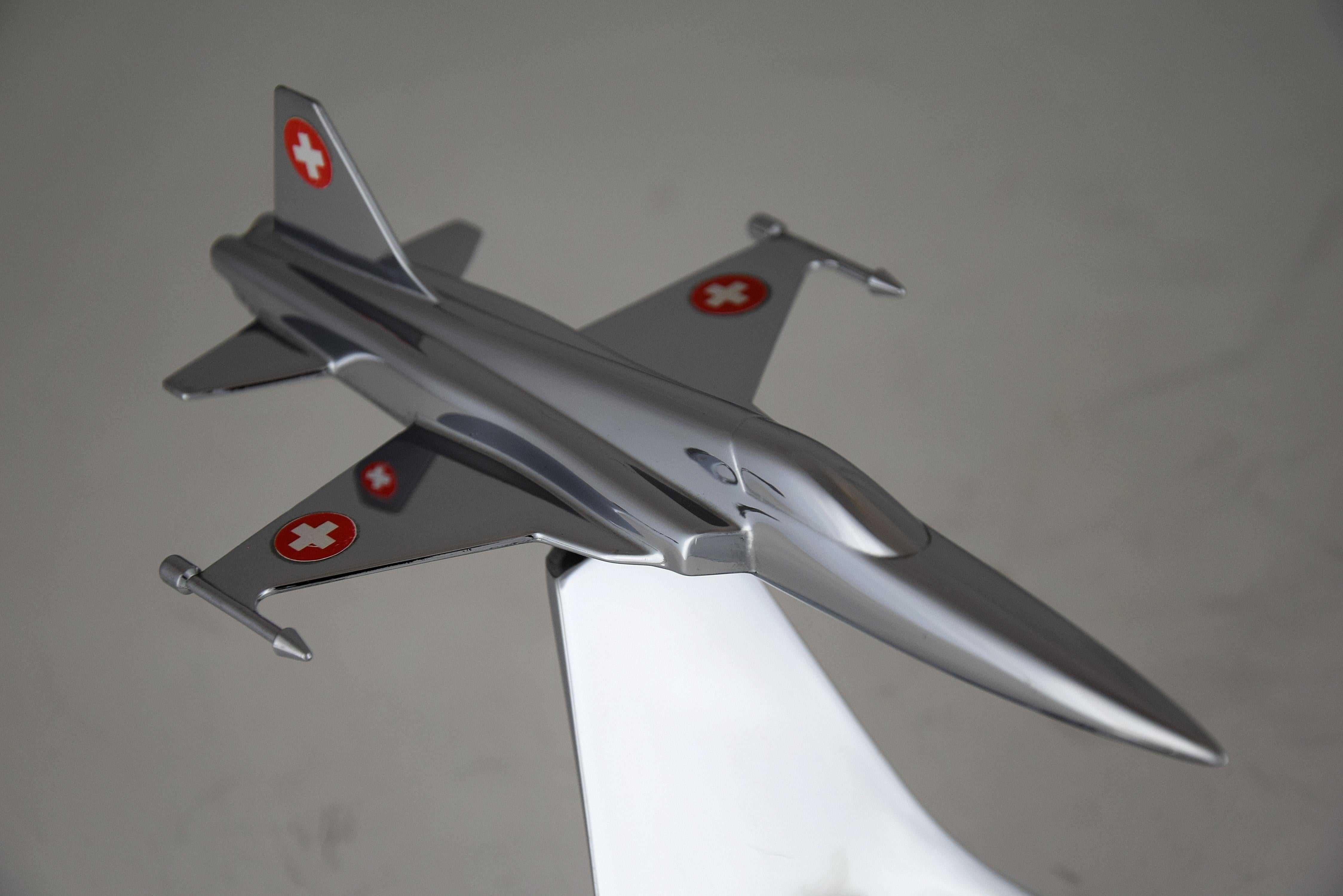 Northrop F-5 Tiger Supersonic Light Fighter Aircraft Model at 1stDibs ...