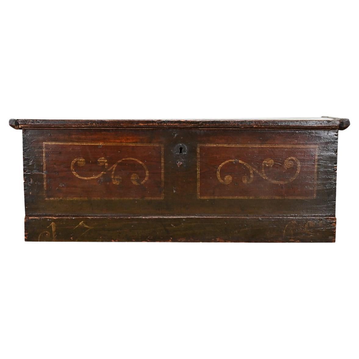 Norwegian 18th Century Pine Painted Coffer For Sale at 1stDibs