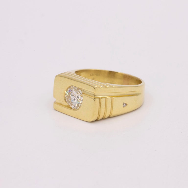 Nova Diamond Gold Ring For Sale at 1stDibs