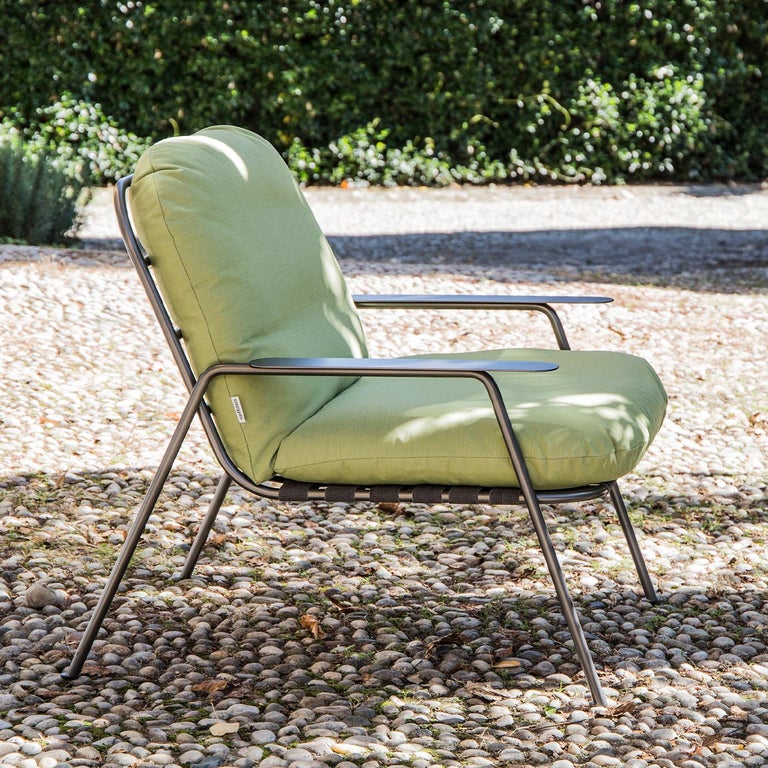 Noya Longue Chair For Sale at 1stDibs
