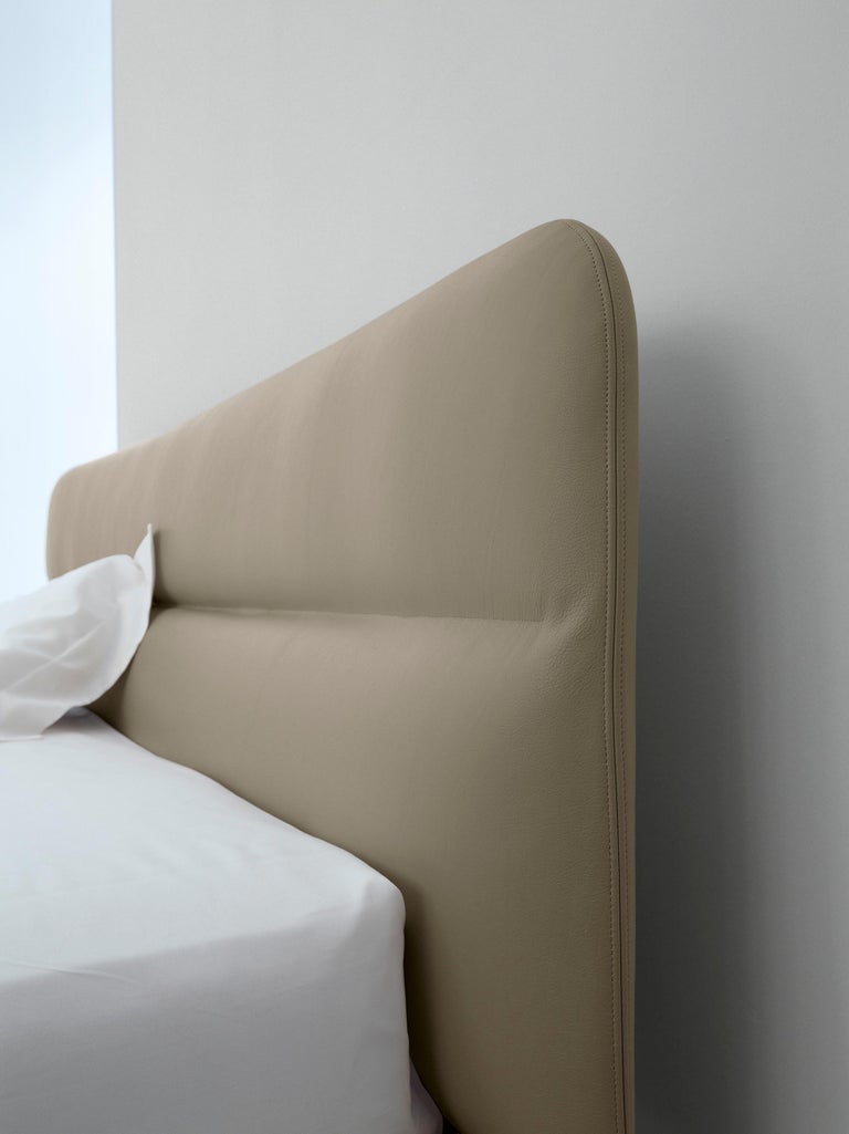 Nube Italia Amos Bed in Taupe and Gray Fabric by Mario Ferrarini For ...