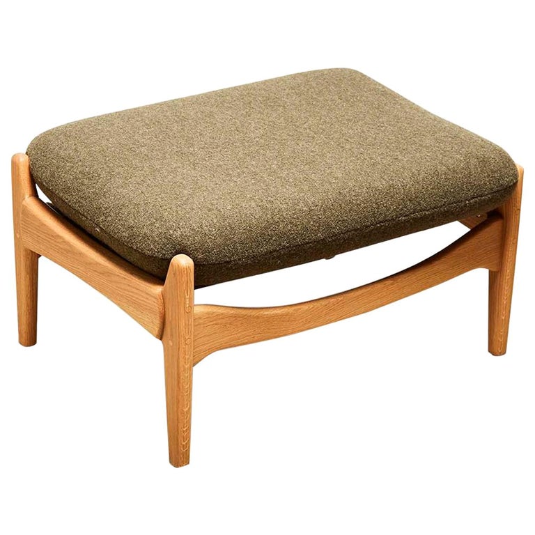 Oak and Green Wool Maker’s Ottoman by Lawson-Fenning For Sale at 1stDibs