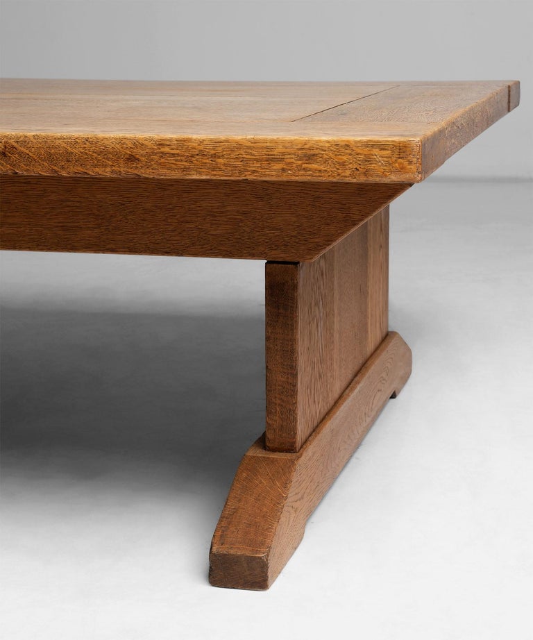 Oak Coffee Table, England, circa 1930 For Sale at 1stDibs