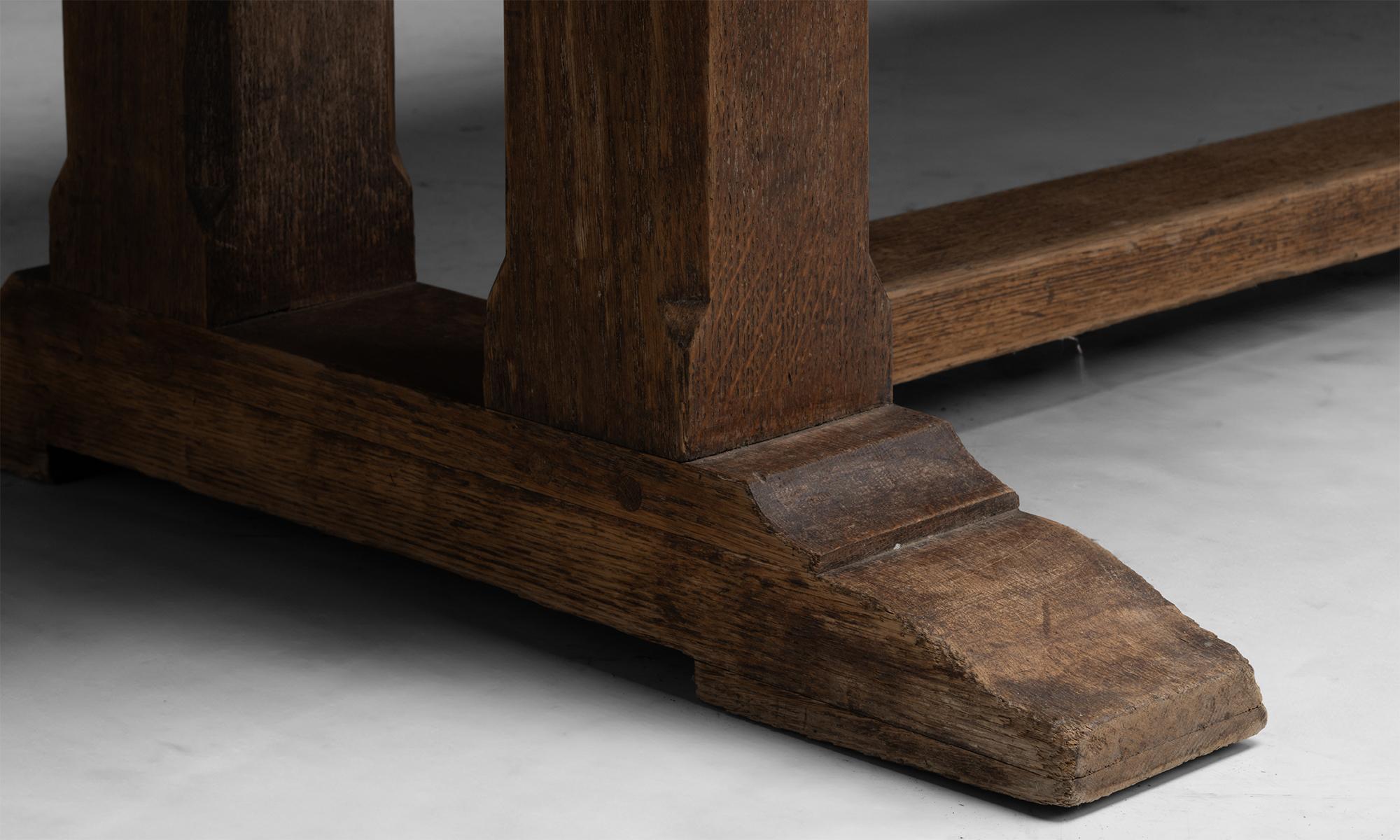 Oak Dining Table, England circa 1920 For Sale at 1stDibs