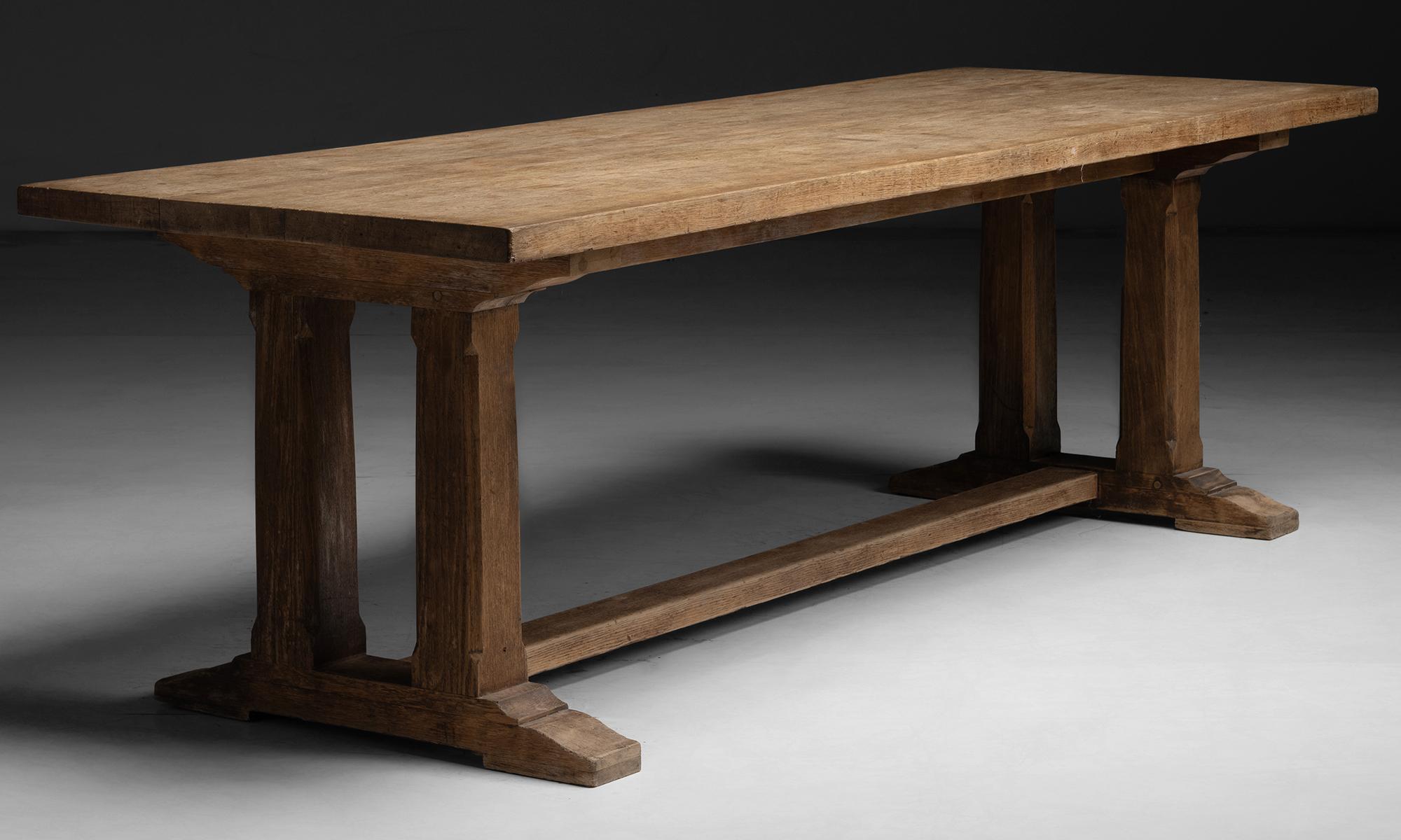 Oak Dining Table, England circa 1920 For Sale at 1stDibs