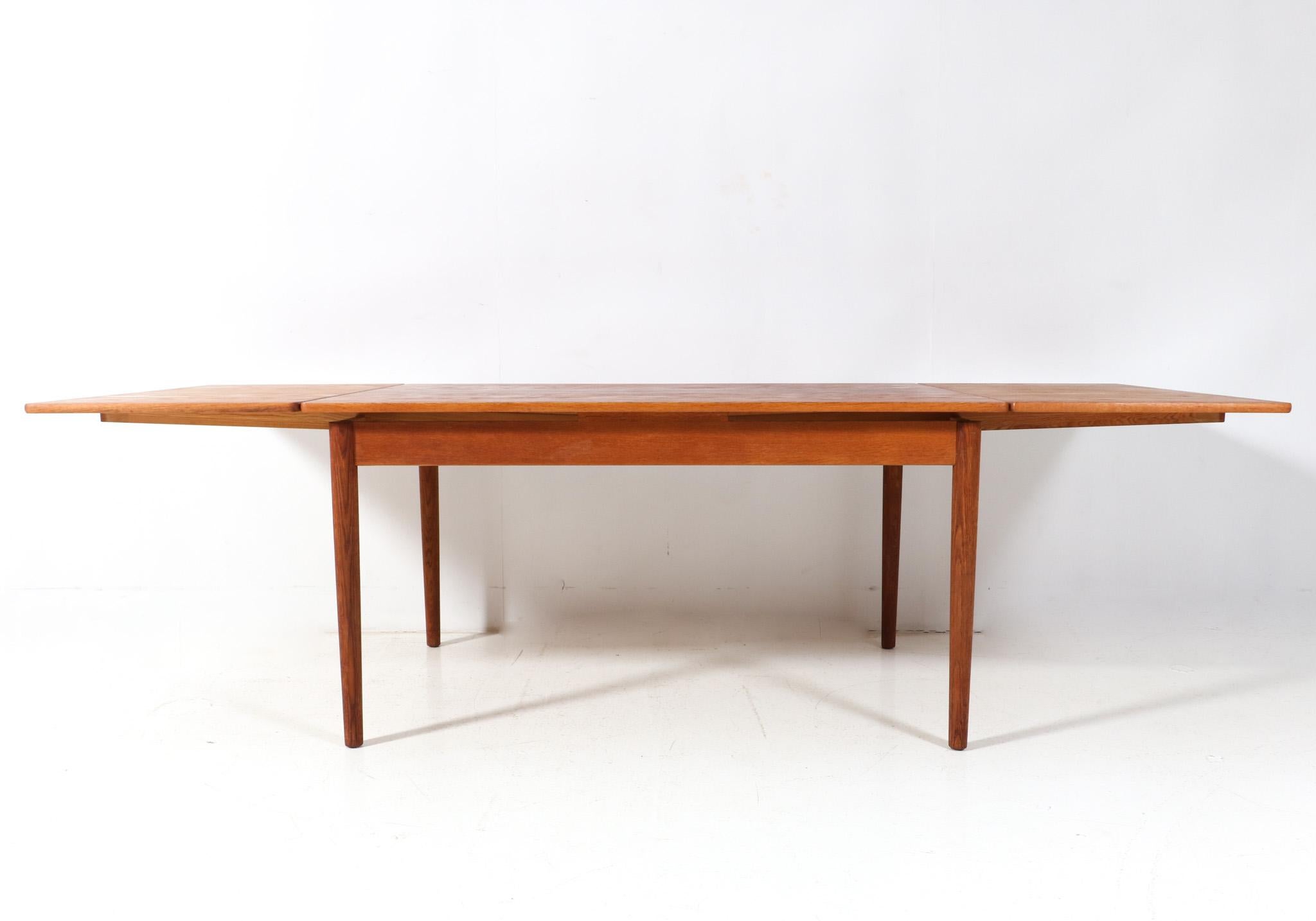 Oak Mid-Century Modern AT-316 Dining Table by Hans J. Wegner for ...