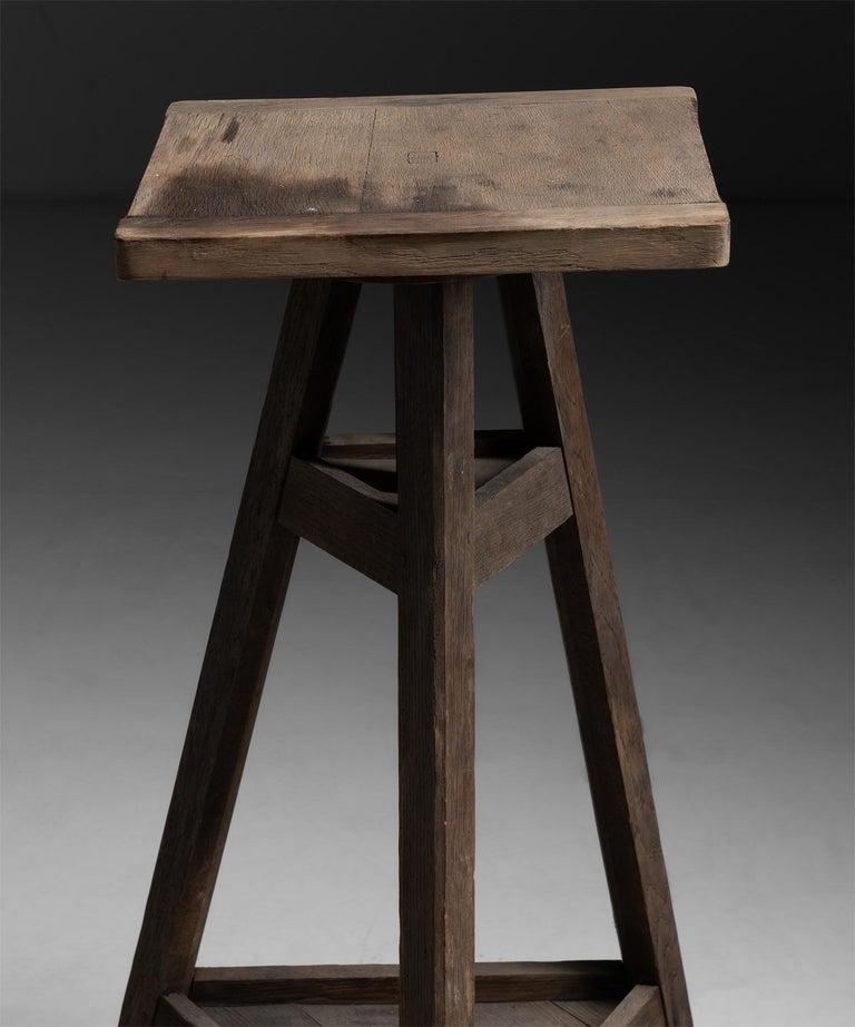 Oak Sculptors Stand, England circa 1890 For Sale at 1stDibs